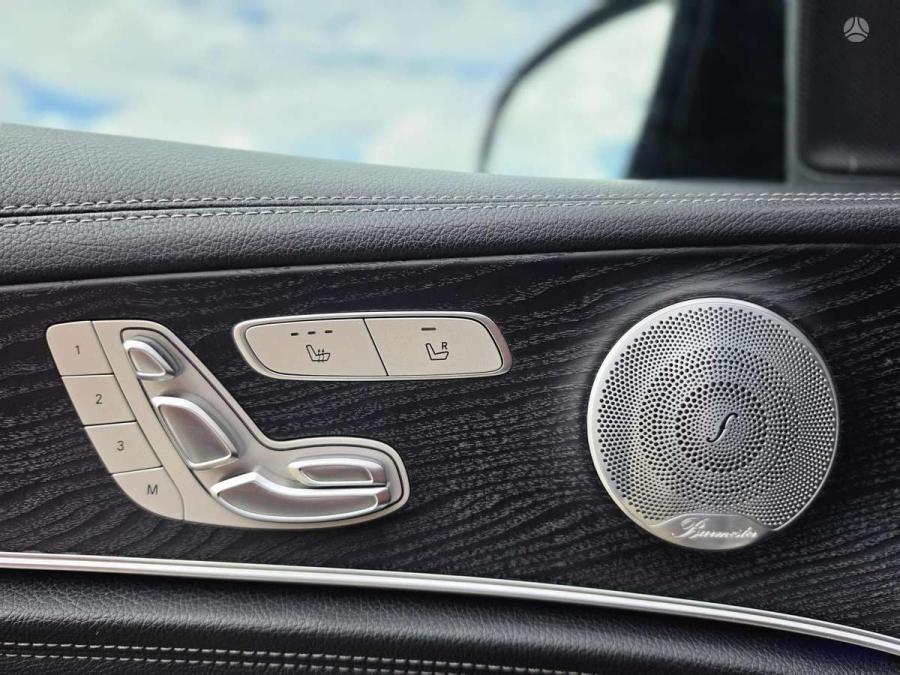 Grey Mercedes-Benz E 300 2019 in Taurage, with an engine capacity of 1.95 L and mileage of 283 thousand km for 20900 €, photo 22 on AUTOMOTO.COM.LV