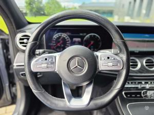 Grey Mercedes-Benz E 300 2019 in Taurage, with an engine capacity of 1.95 L and mileage of 283 thousand km for 20900 €, photo 23 on AUTOMOTO.COM.LV