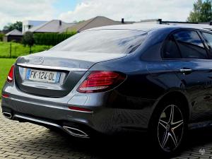 Grey Mercedes-Benz E 300 2019 in Taurage, with an engine capacity of 1.95 L and mileage of 284 thousand km for 19900 €, photo 15 on AUTOMOTO.COM.LV