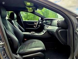 Grey Mercedes-Benz E 300 2019 in Taurage, with an engine capacity of 1.95 L and mileage of 284 thousand km for 19900 €, photo 24 on AUTOMOTO.COM.LV
