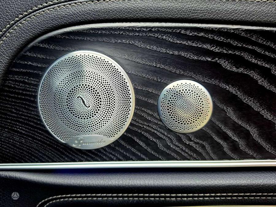 Grey Mercedes-Benz E 300 2019 in Taurage, with an engine capacity of 1.95 L and mileage of 284 thousand km for 19900 €, photo 33 on AUTOMOTO.COM.LV