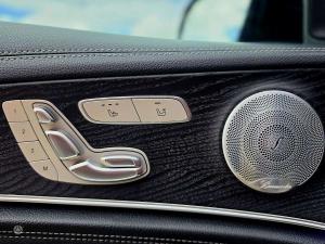Grey Mercedes-Benz E 300 2019 in Taurage, with an engine capacity of 1.95 L and mileage of 284 thousand km for 19900 €, photo 34 on AUTOMOTO.COM.LV