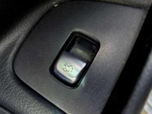 Grey Mercedes-Benz E 300 2019 in Taurage, with an engine capacity of 1.95 L and mileage of 284 thousand km for 19900 €, photo 37 on AUTOMOTO.COM.LV