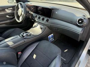 Grey Mercedes-Benz E 300 2019 in Siauliai, with an engine capacity of 1.95 L and mileage of 145 thousand km for 17700 €, photo 7 on AUTOMOTO.COM.LV