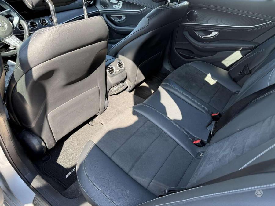 Grey Mercedes-Benz E 300 2019 in Siauliai, with an engine capacity of 1.95 L and mileage of 145 thousand km for 17700 €, photo 11 on AUTOMOTO.COM.LV