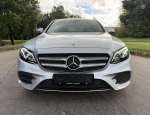 Grey Mercedes-Benz E 300 2019 in Siauliai, with an engine capacity of 1.95 L and mileage of 151 thousand km for 14200 €, photo 3 on AUTOMOTO.COM.LV