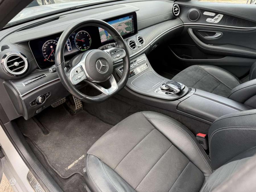 Grey Mercedes-Benz E 300 2019 in Siauliai, with an engine capacity of 1.95 L and mileage of 151 thousand km for 14200 €, photo 11 on AUTOMOTO.COM.LV