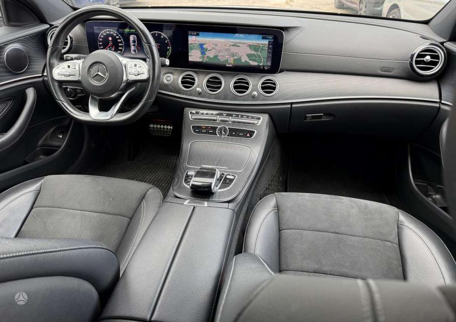 Grey Mercedes-Benz E 300 2019 in Siauliai, with an engine capacity of 1.95 L and mileage of 151 thousand km for 14200 €, photo 12 on AUTOMOTO.COM.LV