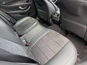 Grey Mercedes-Benz E 300 2019 in Siauliai, with an engine capacity of 1.95 L and mileage of 151 thousand km for 14200 €, photo 13 on AUTOMOTO.COM.LV
