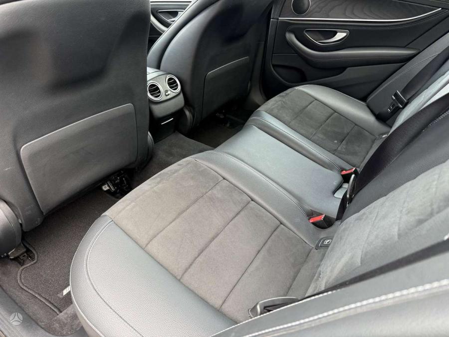 Grey Mercedes-Benz E 300 2019 in Siauliai, with an engine capacity of 1.95 L and mileage of 151 thousand km for 14200 €, photo 14 on AUTOMOTO.COM.LV