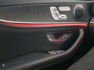 Grey Mercedes-Benz E 300 2019 in Siauliai, with an engine capacity of 1.95 L and mileage of 151 thousand km for 14200 €, photo 18 on AUTOMOTO.COM.LV
