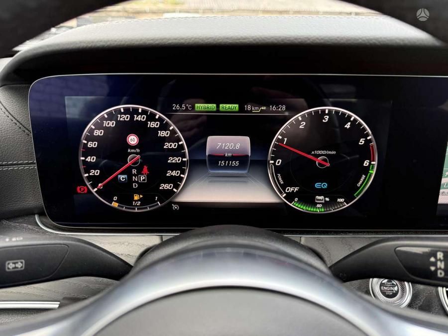 Grey Mercedes-Benz E 300 2019 in Siauliai, with an engine capacity of 1.95 L and mileage of 151 thousand km for 14200 €, photo 32 on AUTOMOTO.COM.LV