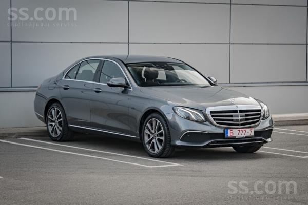 Grey Mercedes-Benz E 300 2020 in Riga, with an engine capacity of 2.00 L and mileage of 242 thousand km for 18950 €, photo 3 on AUTOMOTO.COM.LV