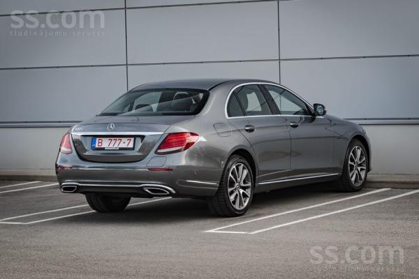 Grey Mercedes-Benz E 300 2020 in Riga, with an engine capacity of 2.00 L and mileage of 242 thousand km for 18950 €, photo 4 on AUTOMOTO.COM.LV