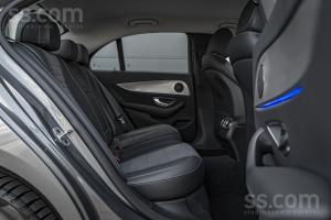 Pelēks Mercedes-Benz E 300 2020 Rīga, ar dzinēja tilpumu 2.00 L un nobraukumu 242 tūkst. km par 18400 €, foto 16 vietnē AUTOMOTO.COM.LV