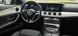 Серый Мерседес Е 300 2021 в Клайпеда, объемом двигателя 1.95 л и пробегом 194 тыс. км за 28900 €, фото 24 на AUTOMOTO.COM.LV