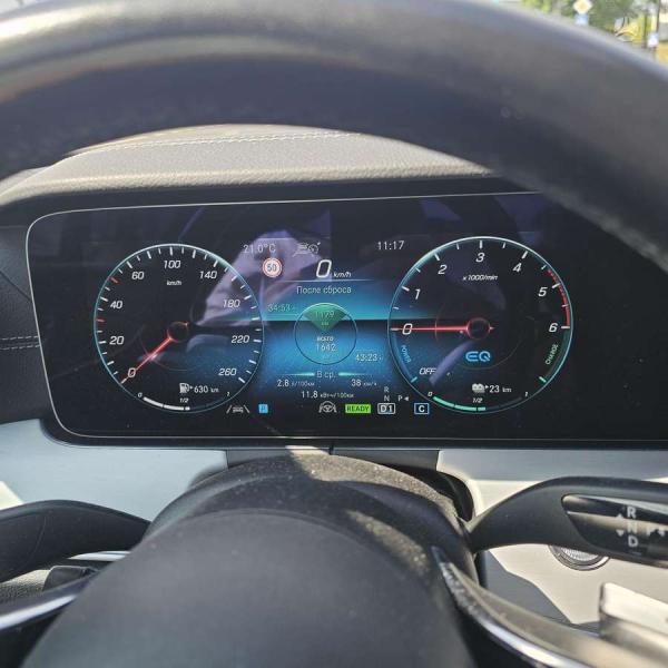 Pelēks Mercedes-Benz E 300 2022 Viļņa, ar dzinēja tilpumu 1.95 L un nobraukumu 238 tūkst. km par 29800 €, foto 4 vietnē AUTOMOTO.COM.LV
