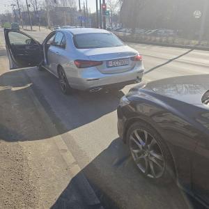 Pelēks Mercedes-Benz E 300 2022 Viļņa, ar dzinēja tilpumu 1.95 L un nobraukumu 238 tūkst. km par 29800 €, foto 7 vietnē AUTOMOTO.COM.LV