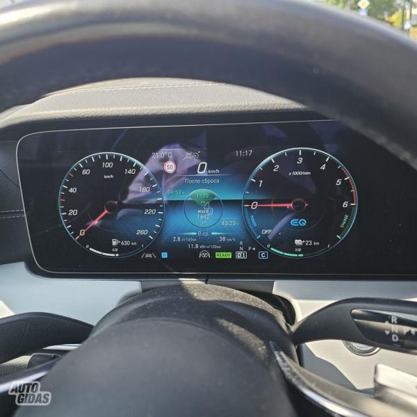 Pelēks Mercedes-Benz E 300 2022 Viļņa, ar dzinēja tilpumu 2.00 L un nobraukumu 239 tūkst. km par 28800 €, foto 2 vietnē AUTOMOTO.COM.LV