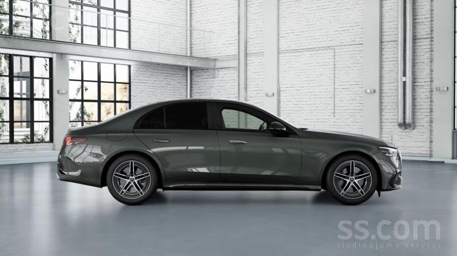 Pelēks Mercedes-Benz E 300 2023 Rīga, ar dzinēja tilpumu 2.00 L un nobraukumu 6 tūkst. km par 64900 €, foto 4 vietnē AUTOMOTO.COM.LV