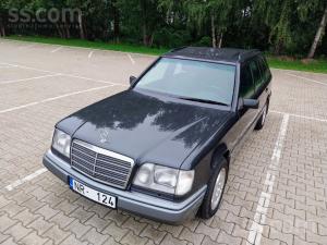 Grey Mercedes-Benz E 300 1995 in Aizkraukle, with an engine capacity of 3.00 L and mileage of 299 thousand km for 6500 €, photo  on AUTOMOTO.COM.LV