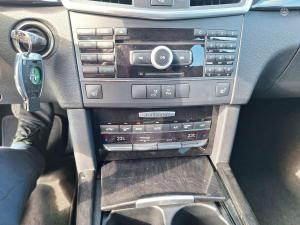 Pelēks Mercedes-Benz E 300 2010 Marijampole, ar dzinēja tilpumu 2.99 L un nobraukumu 300 tūkst. km par 4300 €, foto 18 vietnē AUTOMOTO.COM.LV