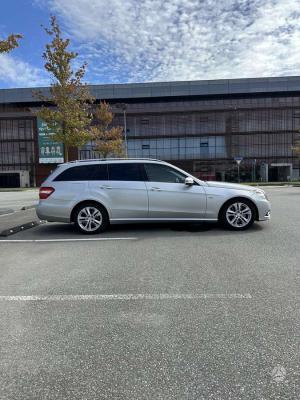 Pelēks Mercedes-Benz E 300 2010 Klaipėda, ar dzinēja tilpumu 3.00 L un nobraukumu 315 tūkst. km par 6200 €, foto 5 vietnē AUTOMOTO.COM.LV