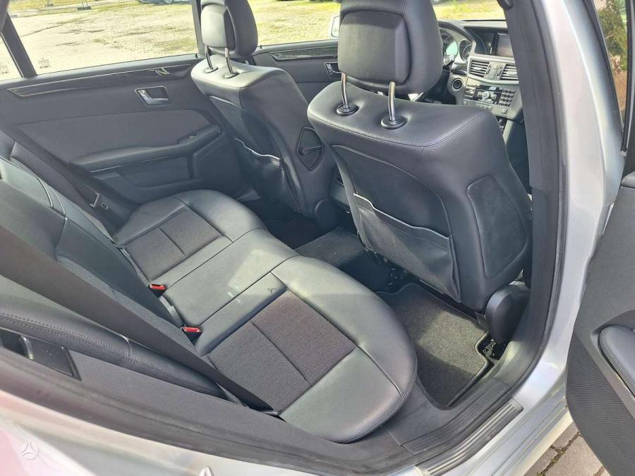 Grey Mercedes-Benz E 300 2010 in Marijampole, with an engine capacity of 2.99 L and mileage of 300 thousand km for 4000 €, photo 15 on AUTOMOTO.COM.LV