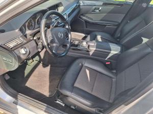 Grey Mercedes-Benz E 300 2010 in Marijampole, with an engine capacity of 2.99 L and mileage of 300 thousand km for 4000 €, photo 16 on AUTOMOTO.COM.LV