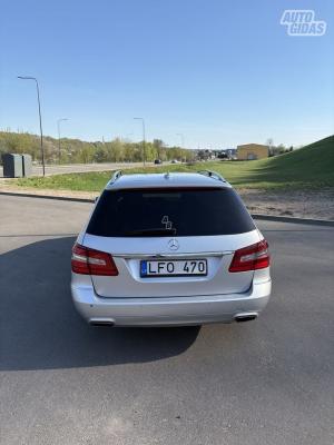 Pelēks Mercedes-Benz E 300 2011 Kauņa, ar dzinēja tilpumu 3.00 L un nobraukumu 293 tūkst. km par 4500 €, foto 5 vietnē AUTOMOTO.COM.LV
