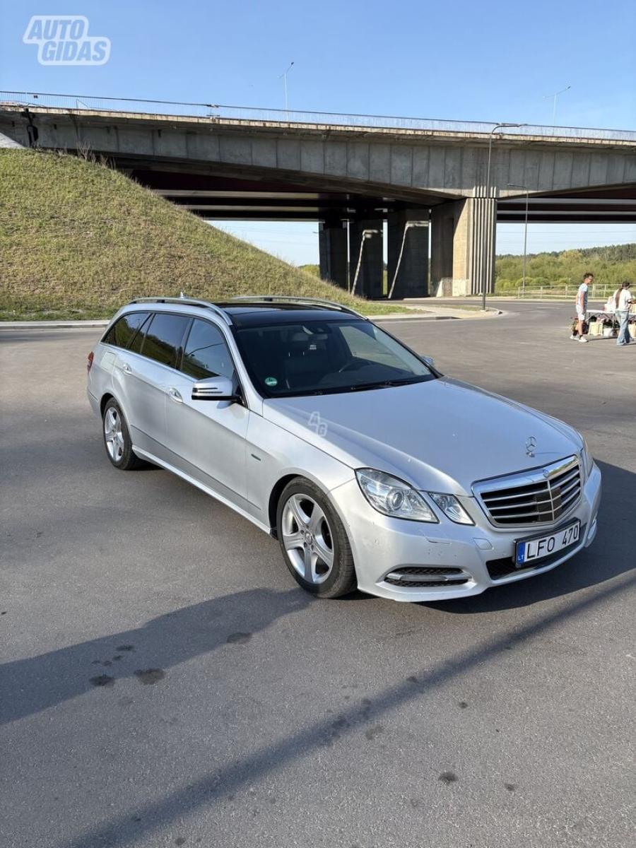 Pelēks Mercedes-Benz E 300 2011 Kauņa, ar dzinēja tilpumu 3.00 L un nobraukumu 293 tūkst. km par 4500 €, foto 8 vietnē AUTOMOTO.COM.LV