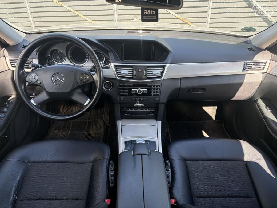 Pelēks Mercedes-Benz E 300 2011 Kauņa, ar dzinēja tilpumu 3.00 L un nobraukumu 293 tūkst. km par 4500 €, foto 11 vietnē AUTOMOTO.COM.LV