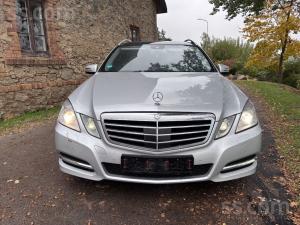 Pelēks Mercedes-Benz E 300 2011 Bauska, ar dzinēja tilpumu 3.00 L un nobraukumu 295 tūkst. km par 4300 €, foto 6 vietnē AUTOMOTO.COM.LV