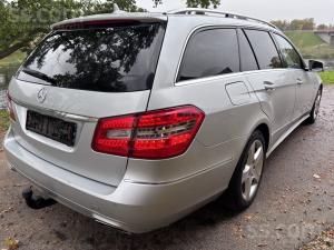 Pelēks Mercedes-Benz E 300 2011 Bauska, ar dzinēja tilpumu 3.00 L un nobraukumu 295 tūkst. km par 4300 €, foto 9 vietnē AUTOMOTO.COM.LV