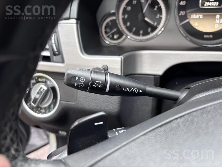 Pelēks Mercedes-Benz E 300 2011 Bauska, ar dzinēja tilpumu 3.00 L un nobraukumu 295 tūkst. km par 4300 €, foto 19 vietnē AUTOMOTO.COM.LV