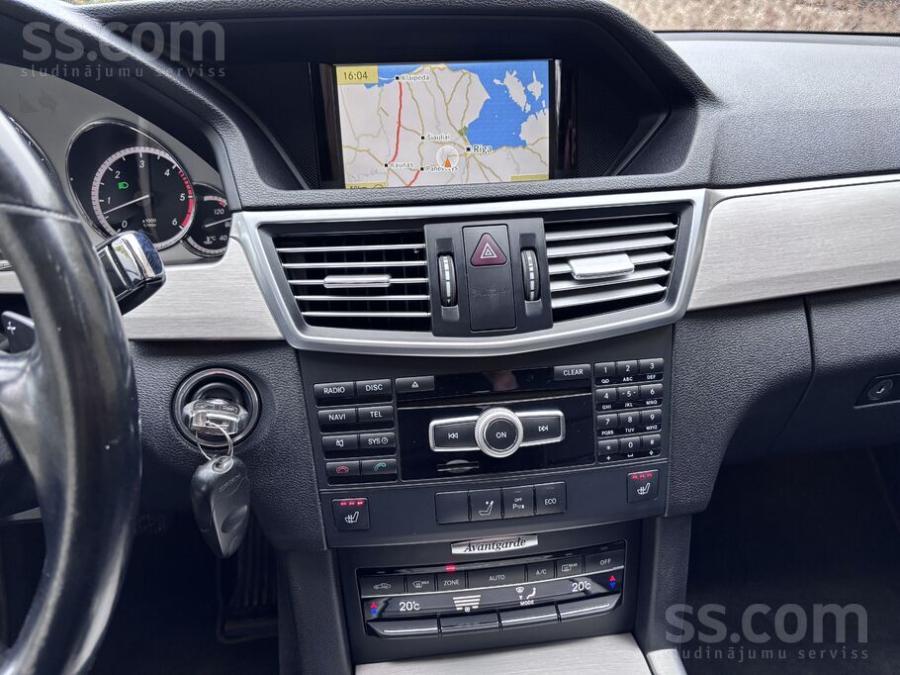 Pelēks Mercedes-Benz E 300 2011 Bauska, ar dzinēja tilpumu 3.00 L un nobraukumu 295 tūkst. km par 4300 €, foto 20 vietnē AUTOMOTO.COM.LV