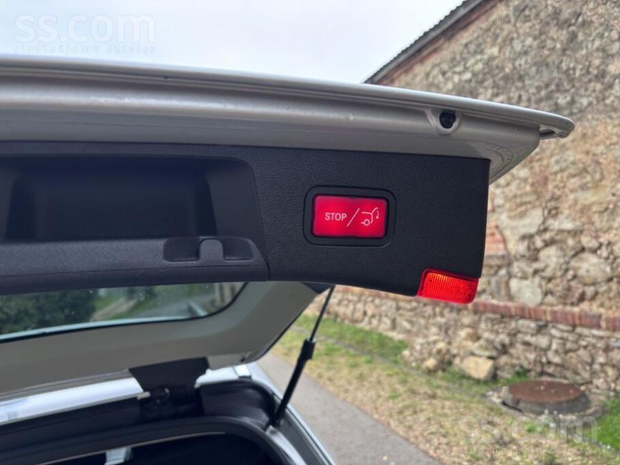 Pelēks Mercedes-Benz E 300 2011 Bauska, ar dzinēja tilpumu 3.00 L un nobraukumu 295 tūkst. km par 4300 €, foto 25 vietnē AUTOMOTO.COM.LV
