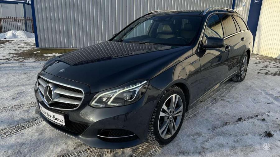 Pelēks Mercedes-Benz E 300 2013 Marijampole, ar dzinēja tilpumu 2.20 L un nobraukumu 290 tūkst. km par 11300 €, foto 1 vietnē AUTOMOTO.COM.LV