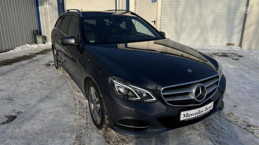 Pelēks Mercedes-Benz E 300 2013 Marijampole, ar dzinēja tilpumu 2.20 L un nobraukumu 290 tūkst. km par 11300 €, foto 4 vietnē AUTOMOTO.COM.LV