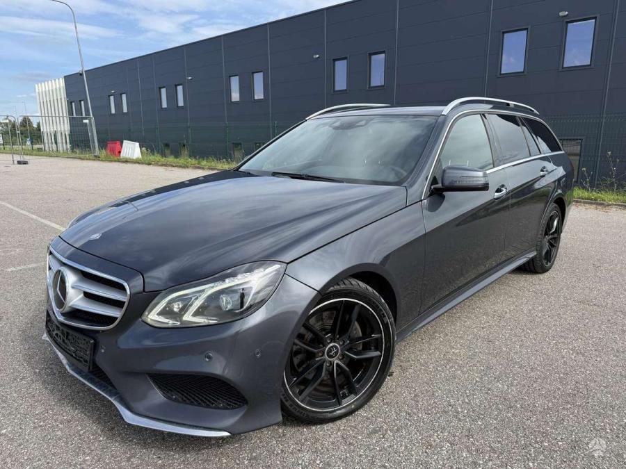 Grey Mercedes-Benz E 300 2013 in Vilnius, with an engine capacity of 2.20 L and mileage of 369 thousand km for 6200 €, photo 1 on AUTOMOTO.COM.LV
