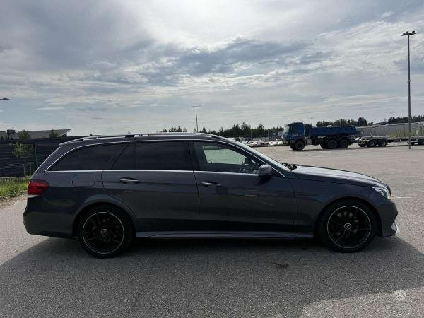 Pelēks Mercedes-Benz E 300 2013 Viļņa, ar dzinēja tilpumu 2.20 L un nobraukumu 369 tūkst. km par 6200 €, foto 8 vietnē AUTOMOTO.COM.LV