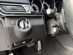 Grey Mercedes-Benz E 300 2013 in Vilnius, with an engine capacity of 2.20 L and mileage of 369 thousand km for 6200 €, photo 18 on AUTOMOTO.COM.LV
