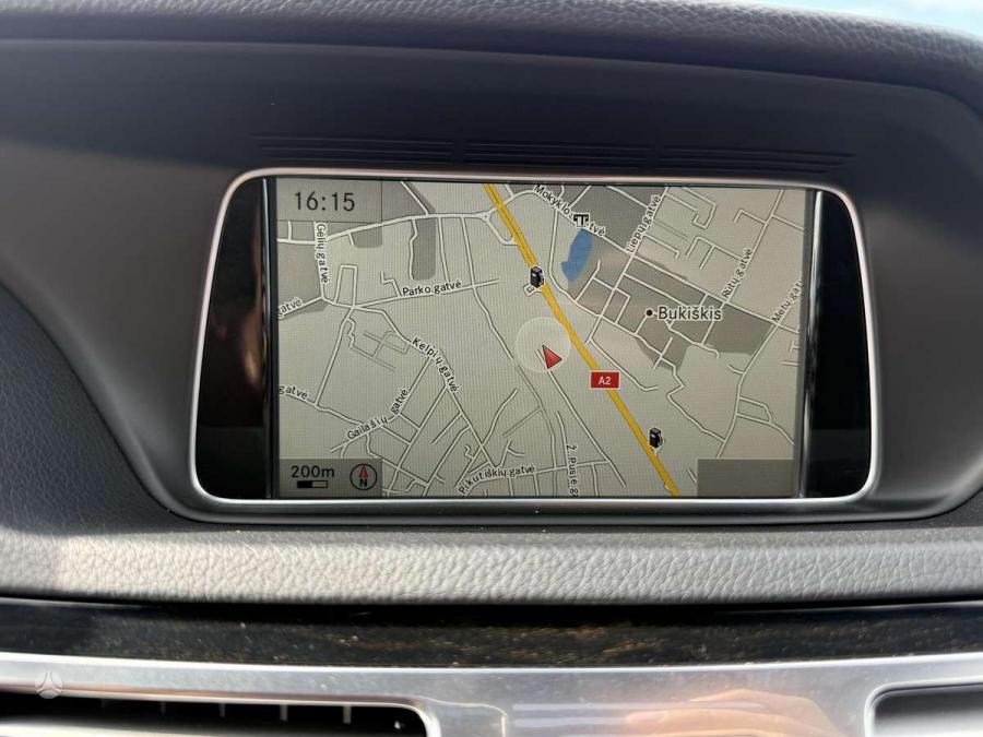 Grey Mercedes-Benz E 300 2013 in Vilnius, with an engine capacity of 2.20 L and mileage of 369 thousand km for 6200 €, photo 23 on AUTOMOTO.COM.LV