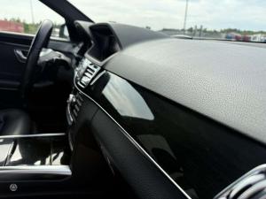 Grey Mercedes-Benz E 300 2013 in Vilnius, with an engine capacity of 2.20 L and mileage of 369 thousand km for 6200 €, photo 29 on AUTOMOTO.COM.LV