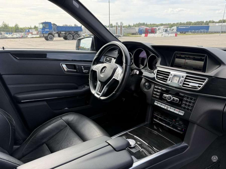 Grey Mercedes-Benz E 300 2013 in Vilnius, with an engine capacity of 2.20 L and mileage of 369 thousand km for 6200 €, photo 32 on AUTOMOTO.COM.LV
