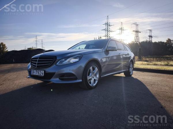 Grey Mercedes-Benz E 300 2013 in Riga, with an engine capacity of 2.20 L and mileage of 436 thousand km for 7999 €, photo 1 on AUTOMOTO.COM.LV