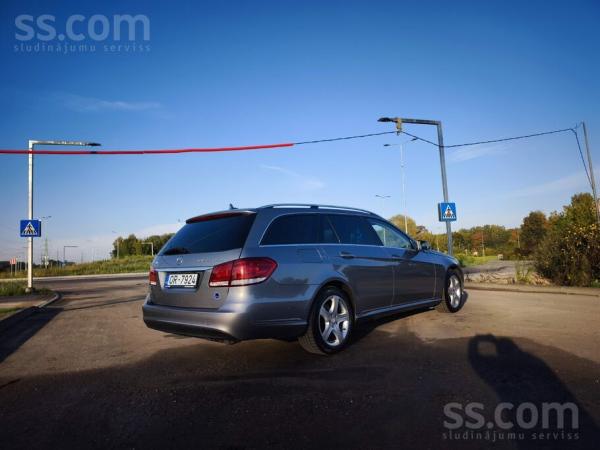 Grey Mercedes-Benz E 300 2013 in Riga, with an engine capacity of 2.20 L and mileage of 436 thousand km for 7999 €, photo 6 on AUTOMOTO.COM.LV