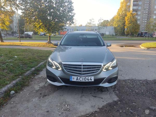 Серый Мерседес Е 300 2014 в Каунас, объемом двигателя 2.99 л и пробегом 468 тыс. км за 9000 €, фото 11 на AUTOMOTO.COM.LV