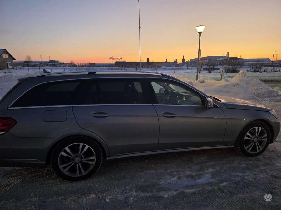 Grey Mercedes-Benz E 300 2014 in Kretinga, with an engine capacity of 2.10 L and mileage of 225 thousand km for 6200 €, photo 8 on AUTOMOTO.COM.LV