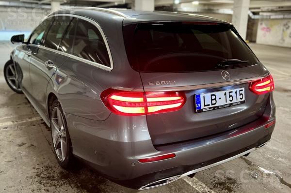 Pelēks Mercedes-Benz E 300 2018 Liepāja, ar dzinēja tilpumu 2.00 L un nobraukumu 238 tūkst. km par 23450 €, foto 4 vietnē AUTOMOTO.COM.LV